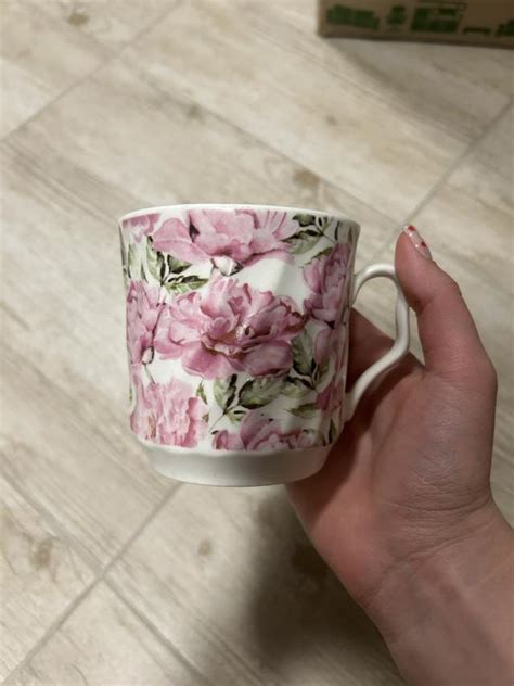 Чашка з піонами — ціна 70 грн у каталозі Чашки Купити товари для дому та побуту за доступною