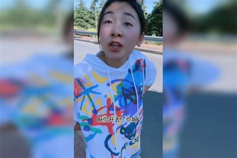 真不知道说啥好了，非要卖我车，嫌我车没有小书包书包
