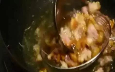 豬蹄誰還紅燒啊！這麼做酸辣可口，香的讓人食慾大開~ 每日頭條