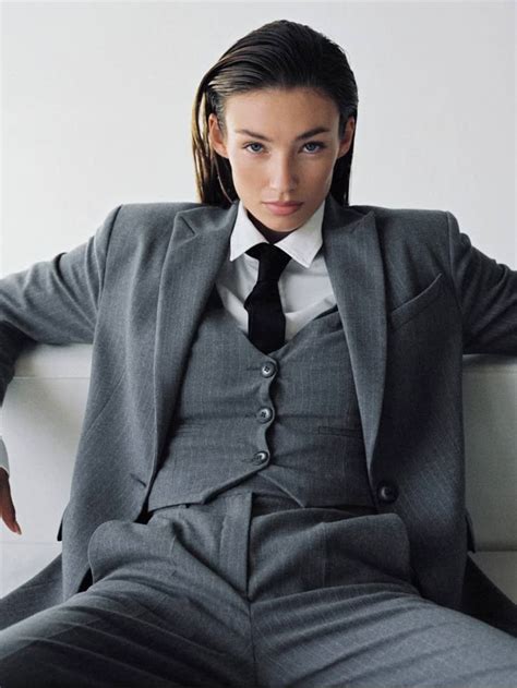 Masculine Women Fashion Androgynous Outfits Women Wearing Ties