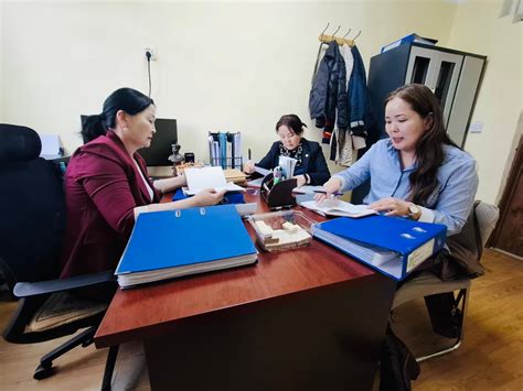 Булган АЙМГИЙН ИТХ ЫН АЖЛЫН АЛБА САЙХАН БАЯН АГТ ХУТАГ ӨНДӨР СУМАНД АЖИЛЛАЛАА Аймгийн ИТХ
