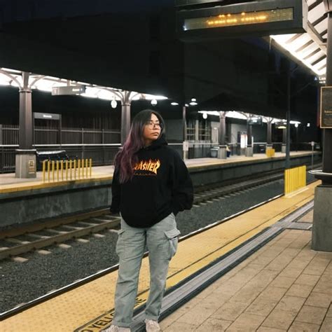 Ashlyn Jpgx Threads Say More