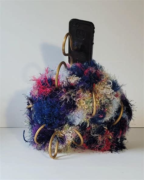 Self Coded Assembly Rsculpture