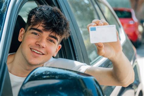 7 Amazing Facts About Sri Lankan Temporary Driving License For Tourists