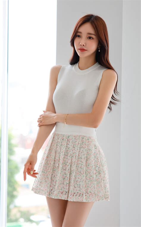 Pinterest ファッション 韓国ファッション 女の子 ポーズ