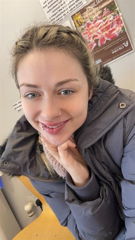No Makeup And Feeling Cute R Nomakeupallowed
