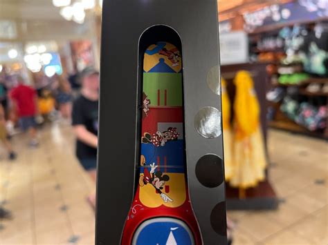 Colorful Walt Disney World Vault Collection Magicband Design Now