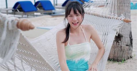 รวมรูปภาพของ แพทตี้ อังศุมาลิน ในชุดว่ายน้ำ นานๆ มาที ทำเอาทะเลร้อน