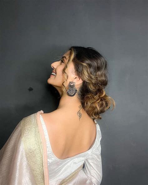 Actress Aditi Prasad Blonde And Brunette Best Friends Beautiful Girl