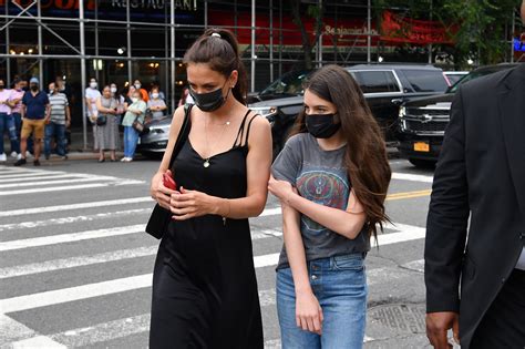 Fans Say Suri Cruise Looks Like A ‘female Version Of Tom Cruise As She Turns 18 — How She