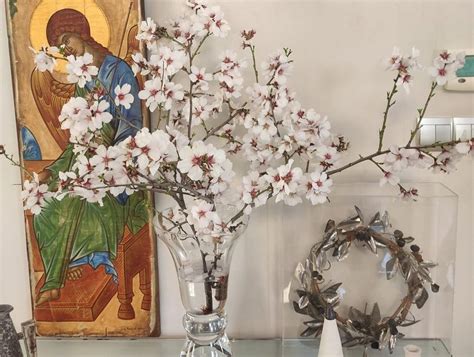 Οι όμορφες γωνιές στο σπίτι της Αντζελας Γκερέκου Κομψό φωτεινό και
