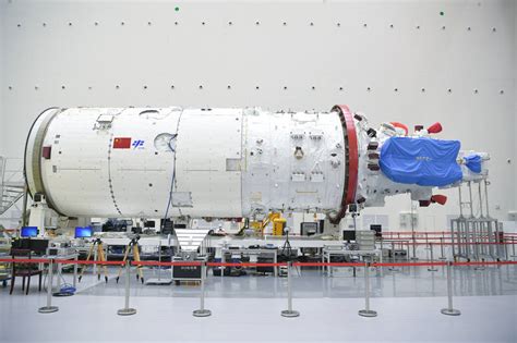 视频｜梦天实验舱成功发射！上海航天建成天宫“梦工场”，铸就太空“洋山港”梦天实验舱发射空间站货物