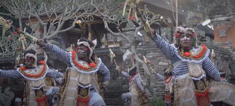 Tradisi Bali Diyakini Untuk Nyomia Bhuta Ini Pantangan Bagi Para