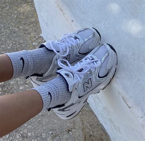 Pin by la costa on feito ️ | Pretty shoes sneakers, Swag shoes, Hype shoes
