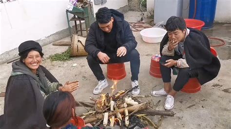 堂姐的儿子从外面打工回来了，我们一年多没见了，今天去找他玩了一下午【凉山小弟】 Youtube