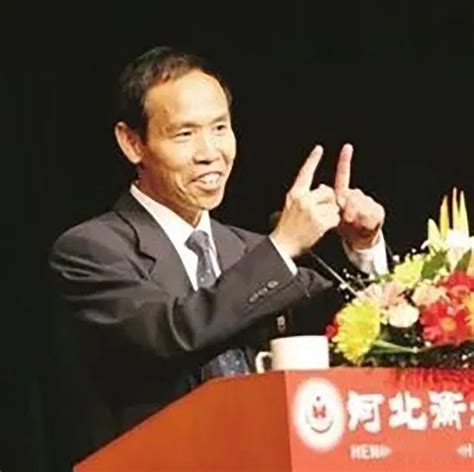 从甩手校长到放手局长魏书生的教育传奇 知乎