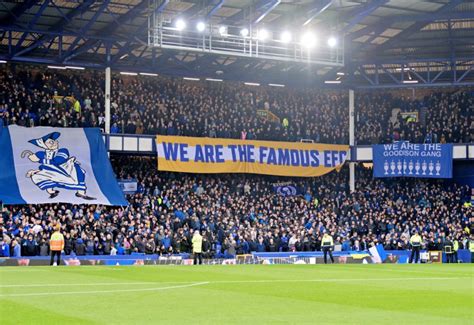 Everton Andy Townsend Delivers Chaotic Goodison Park Verdict