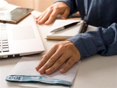 Wajib Tahu Berikut Cara Hitung Upah Minimum Terbaru Dari Kemnaker