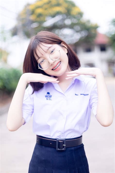เปิดวาร์ป สาวสวย น่ารักๆ ให้คุณได้รู้จักตัวตนของเธอมากขึ้น ไม่ได้วาร์ป