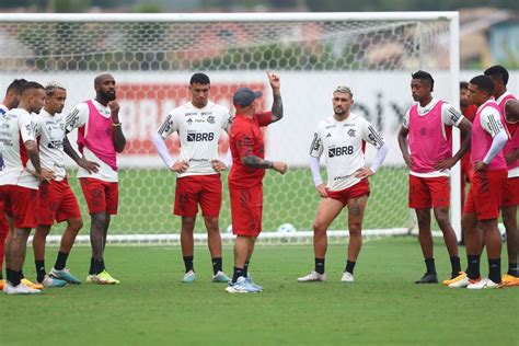 Flamengo segue próximo de Allan mas tem impasse Atlético MG sobre bônus