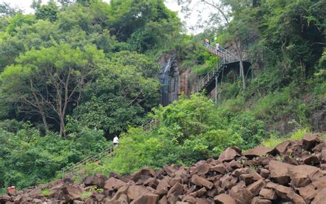 Đến Phố Núi Gia Lai Tranh Thủ ‘săn Cầu Vồng
