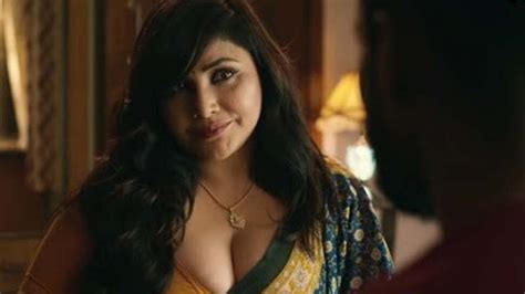 Bollywood News Rajsi Verma Crosses Line And Given Too Much Intimate And Hot Scenes In Palang Tod