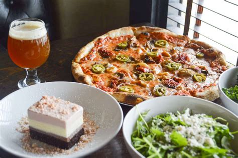 Best Happy Hour Bars In San Antonio Texas Thrillist