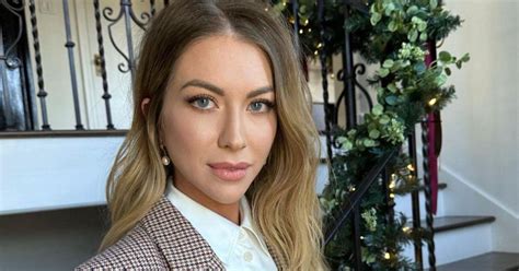 What We Know About The Cast Of Hulus Stassi Says