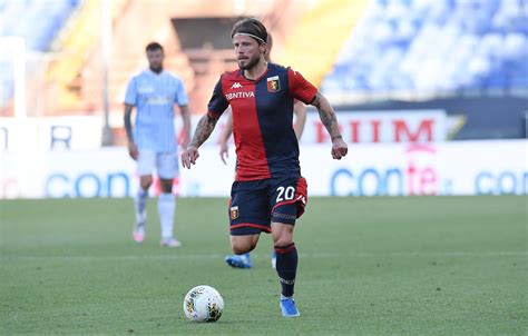 Faggiano Torna Sul Caso Lasse Schöne Il Genoa Si è Comportato