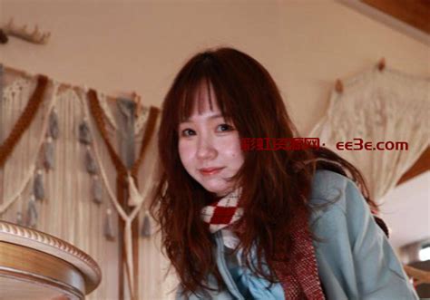 重庆工商大学张琪 经济学院嫩妹女神 却偷偷给大叔当小三 在校外被包养 911网红独家内幕