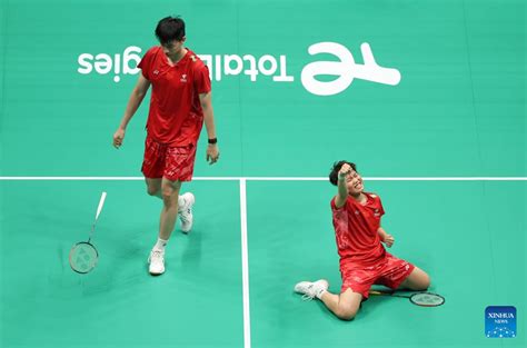 ចូលបន្ទប់ទឹកយូរដោយសារមករដូវ កីឡាការិនីវាយសីចិនបានកាតក្រហម តែនៅតែឈ្នះជើងឯក