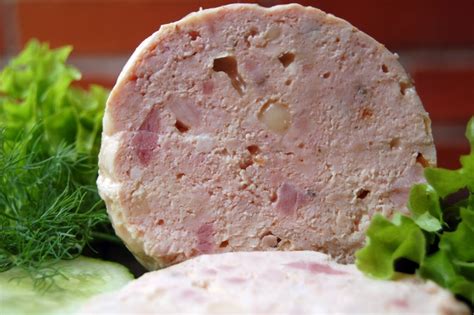 Домашняя колбаса из курицы – 7 рецептов приготовления