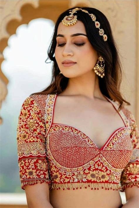 17 Unique Bridal Blouse Necklines For To Be Brides To Pick For Their