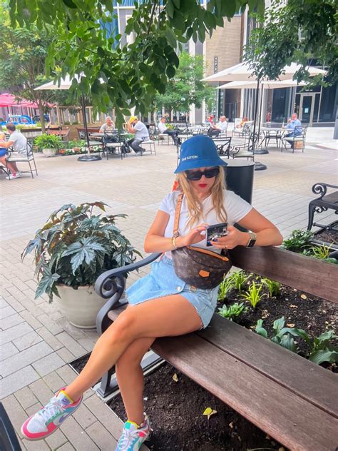 How To Style A Jean Skort Jean Skort Ootd The Travelin Gal