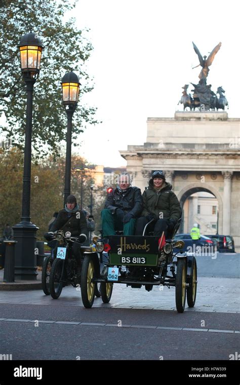 61 Vcr61 Mr David Noakes Mr David Noakes 1901 De Dion Bouton France A5462 62 Vcr62 Mr Michael