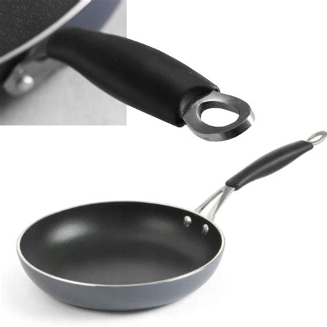 Patelnia Tradycyjna Hendi Profi Line Cm Aluminiowa Cena Opinie Patelnie