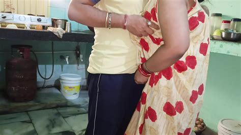 Big Boobs Pooja Bhabhi Gave Sexual Fun To His Devar Muscular Woman