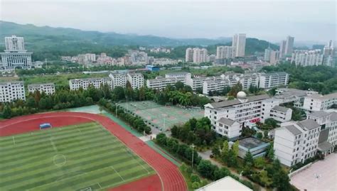 花垣边城高级中学边城高级中学校草花垣边城第2页大山谷图库