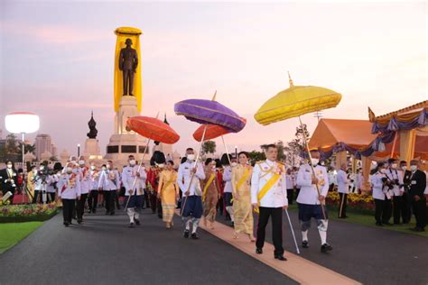 ในหลวง พระราชินี ทรงเปิดพระบรมราชานุสาวรีย์ ร9 เดลินิวส์