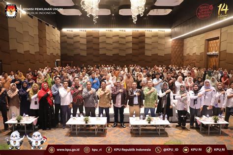 Anggota KPU Parsadaan Hadir Pada Bimbingan Teknis Penggunaan SIREKAP