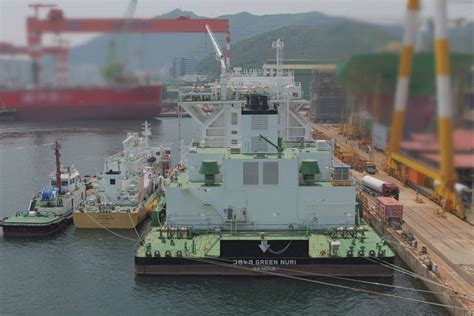 Kriso 소형 Lng 벙커링 선박 활용 선박 간 Lng 동시작업 실증 국내 최초 성공 Zum 뉴스