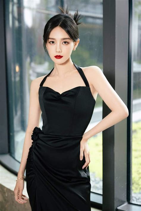 Pin On Chinese Li Yítong 李一桐