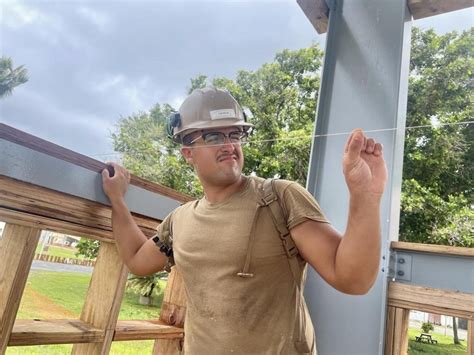 Dvids Images Steelworker 3rd Class Daniel Ceren Uses A String Line During The Construction