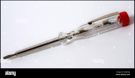 The Test Light Is A Screwdriver With The Lamp Connected Between The Tip
