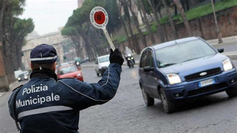 Blocco Del Traffico A Roma 23 E 24 Dicembre Stop Anche Per Gli Euro 4