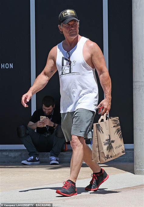 Josh Brolin Short Arms