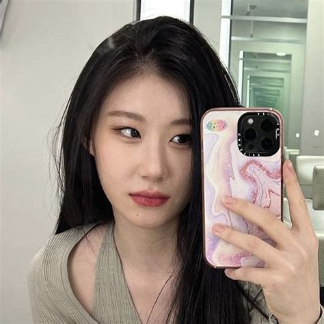 Pin by 너의 엄마 on ITZY Itzy Kpop girl groups Beautiful person