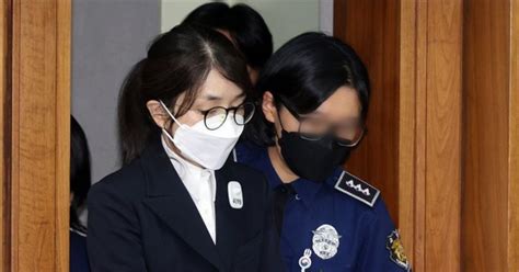 속보 이우환 화백 그림 뇌물 혐의 김건희 특검 출석