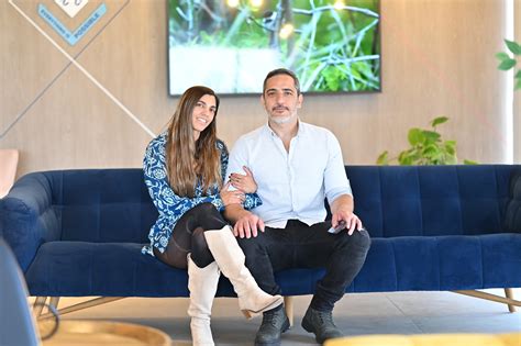 הסתיו נוכח במיוחד בבקרים ובערבים ונוכחותו מורגשת גם במדבריםמוזיקה 😊 השיר ״סתיו של הפתעות