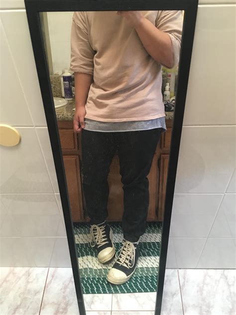 Wdywt August R Streetwear